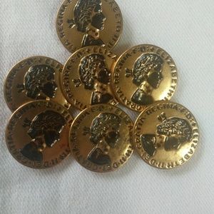 Accessories | Vintage Queen Elizabeth Buttons | Poshmark